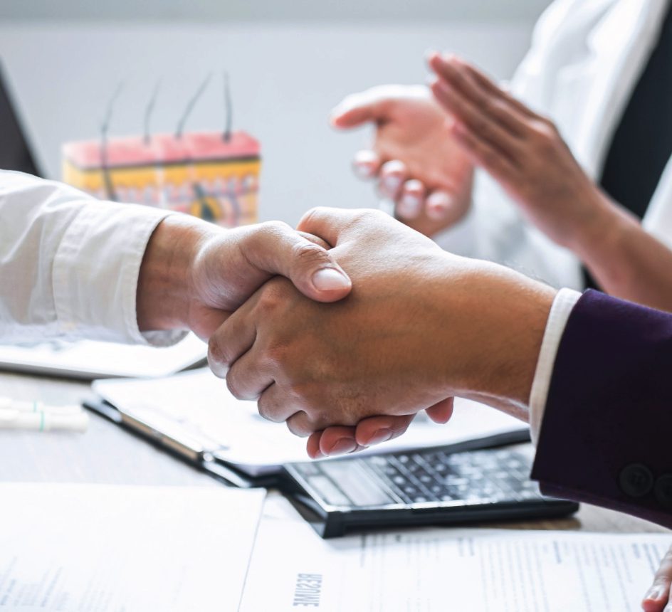 สถาบันฝึกอบรมด้านการปลูกผมพาวีคอน - Pavicon Mediness Center